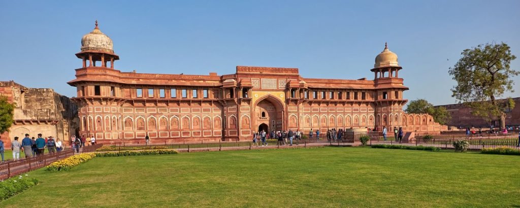 Discover the Majestic Historical Monuments of Uttar Pradesh