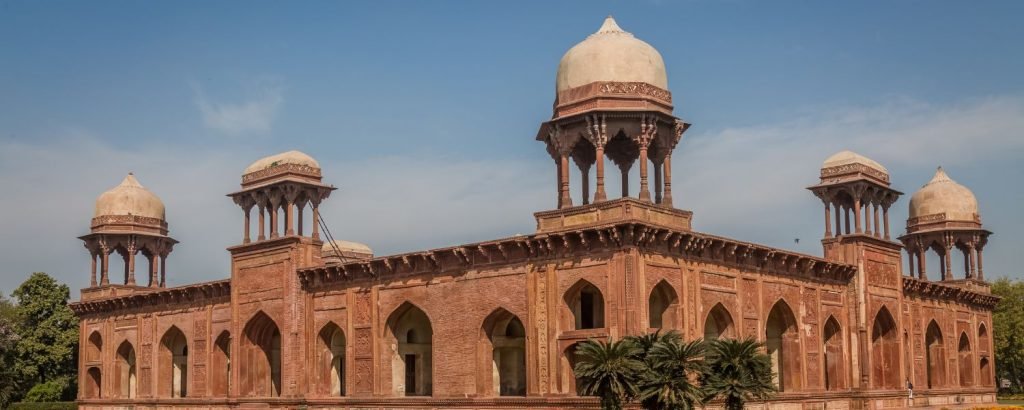 Discover the Majestic Historical Monuments of Uttar Pradesh