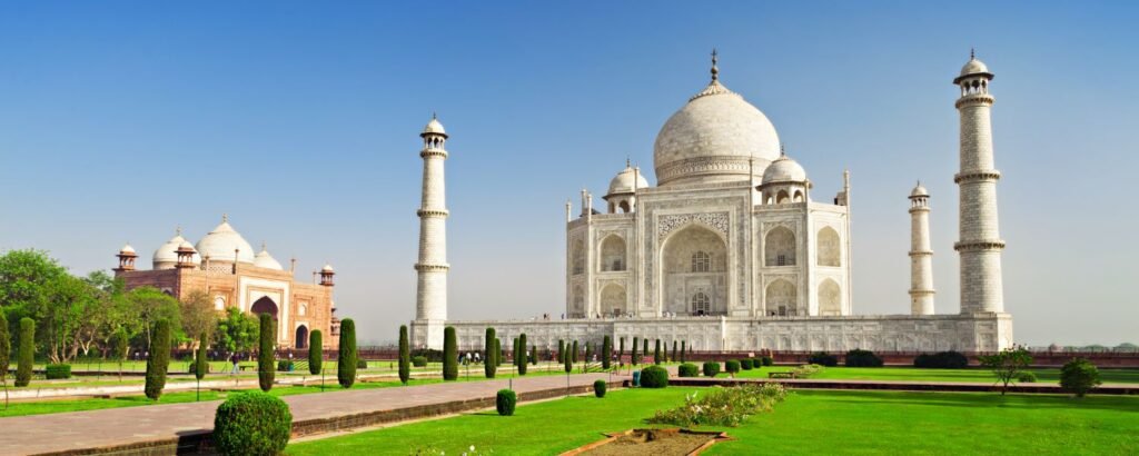 A Journey Through the 43 Most Famous Historical Places In India