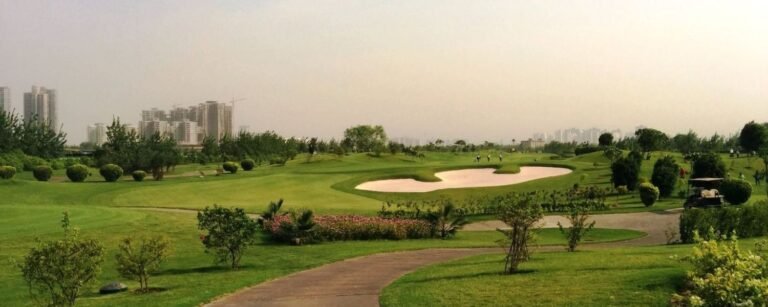 Famous 30 Places to Visit in Noida are a marvel