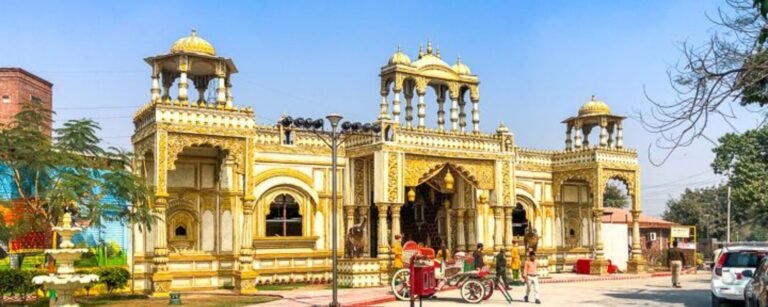Famous 30 Places to Visit in Noida are a marvel