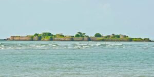 Kolaba Fort History, Architecture, and Legends