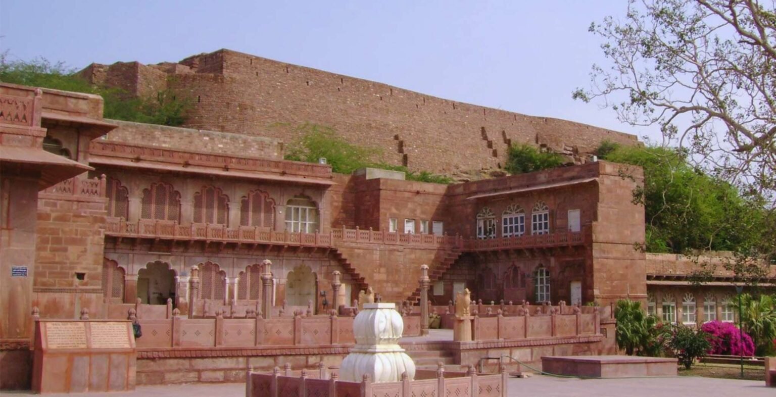 Top Reasons to Visit Mandore Gardens in Jodhpur - Special Places Of India