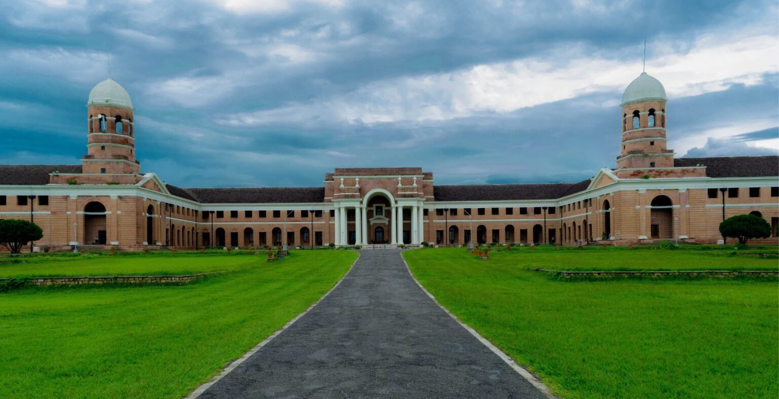 40 Best Places to Visit in Dehradun – Complete Travel Guide